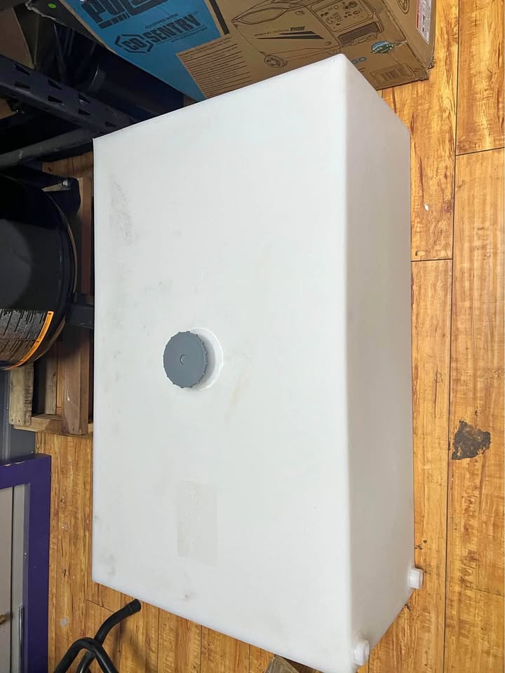 30 gallon Low profile water tank - EMS Monrovia Detailing